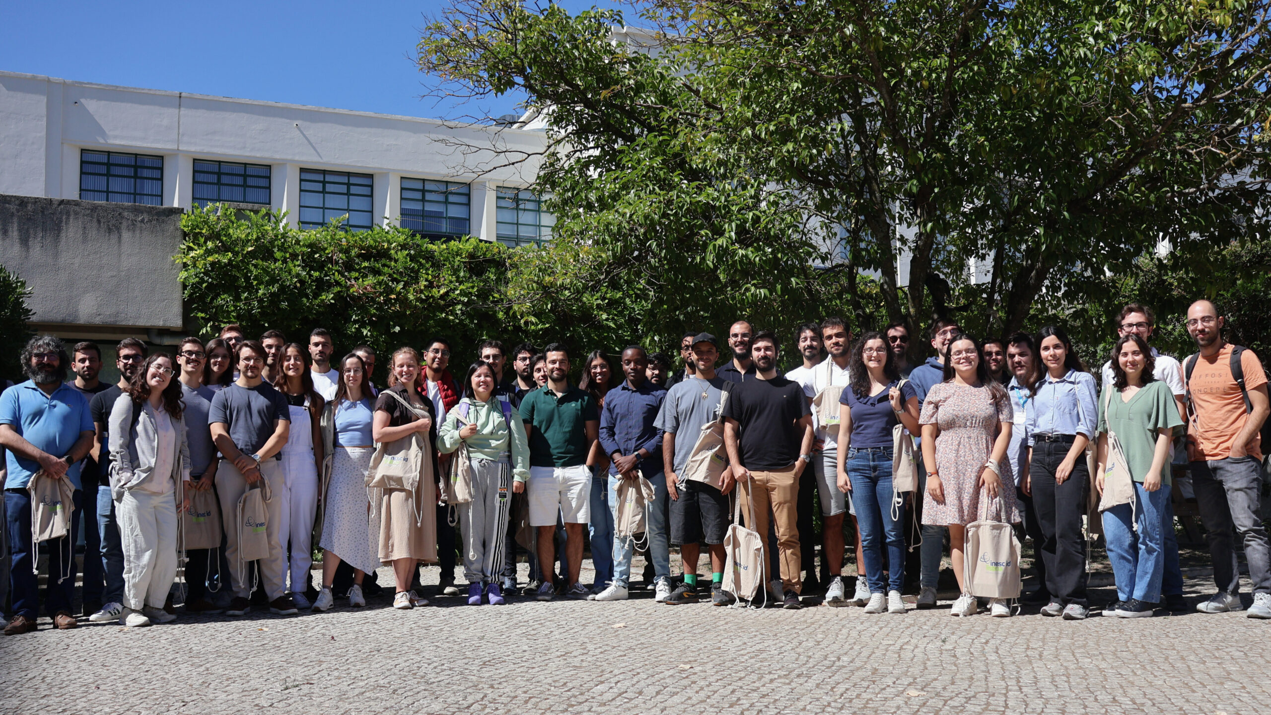 On the Road to a Connected Community: INESC-ID PhD Students have their ...